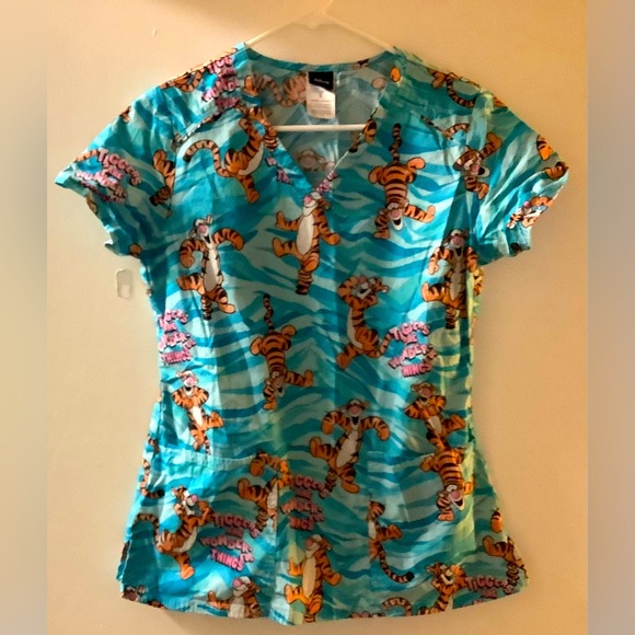 Disney | Tops | Disney Scrub Top Tigger Size S | Poshmark